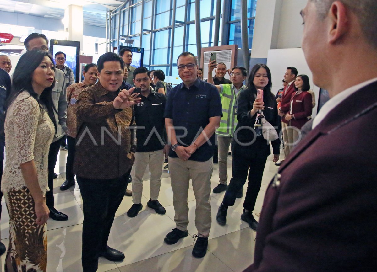 Menteri BUMN tinjau kesiapan angkutan natal dan tahun baru | ANTARA Foto