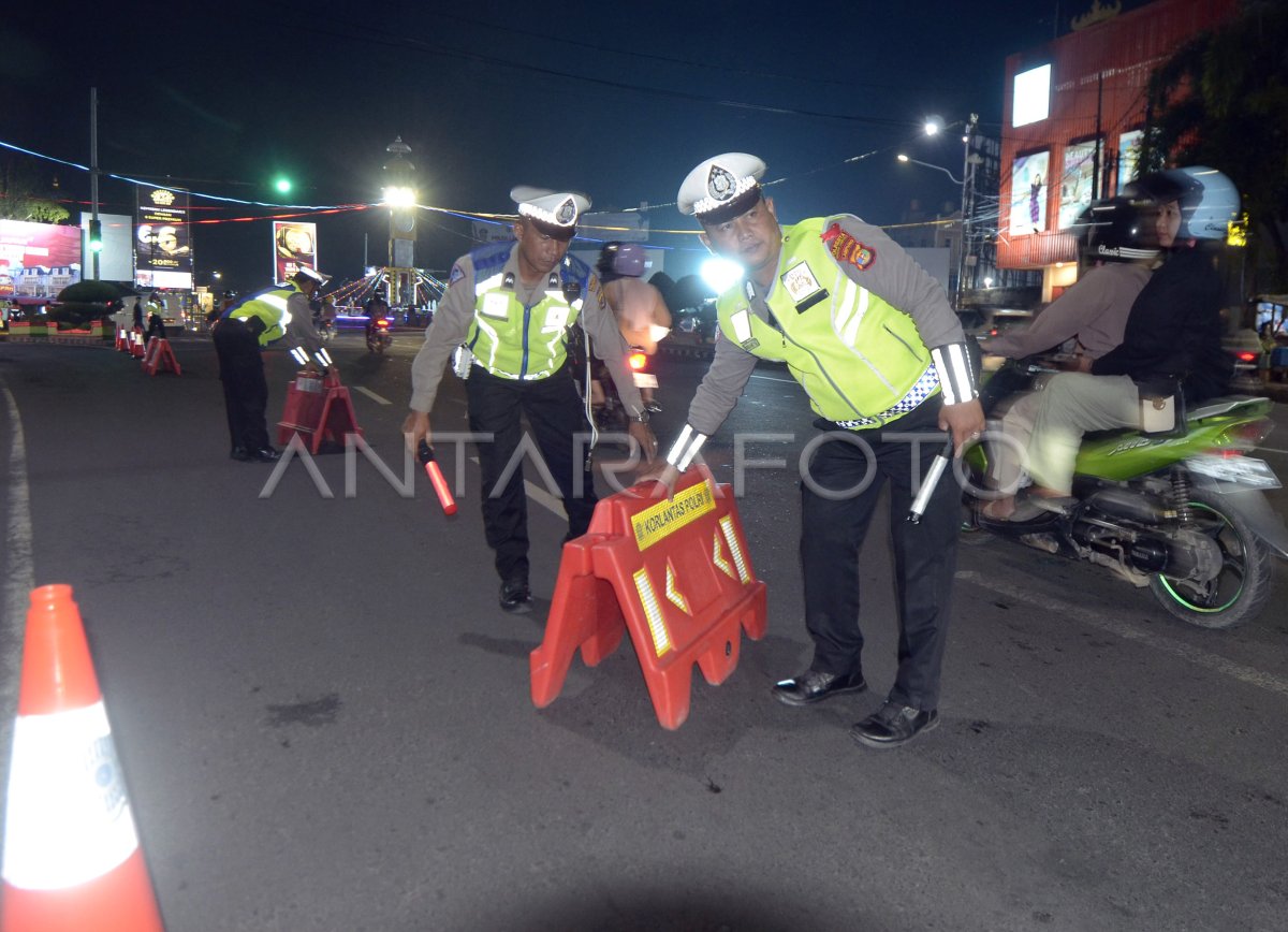 Rekayasa lalu lintas malam tahun baru di Lampung | ANTARA Foto