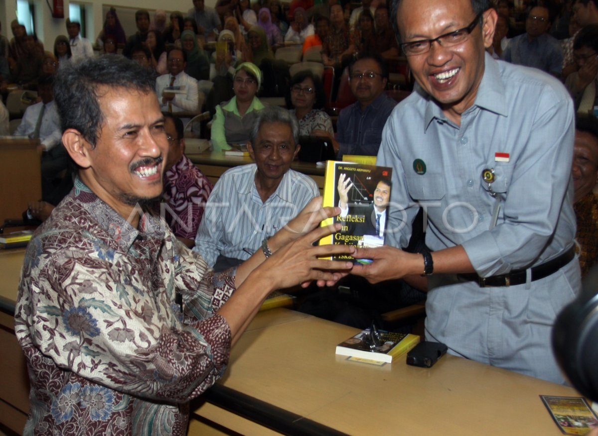 PELUNCURAN BUKU | ANTARA Foto