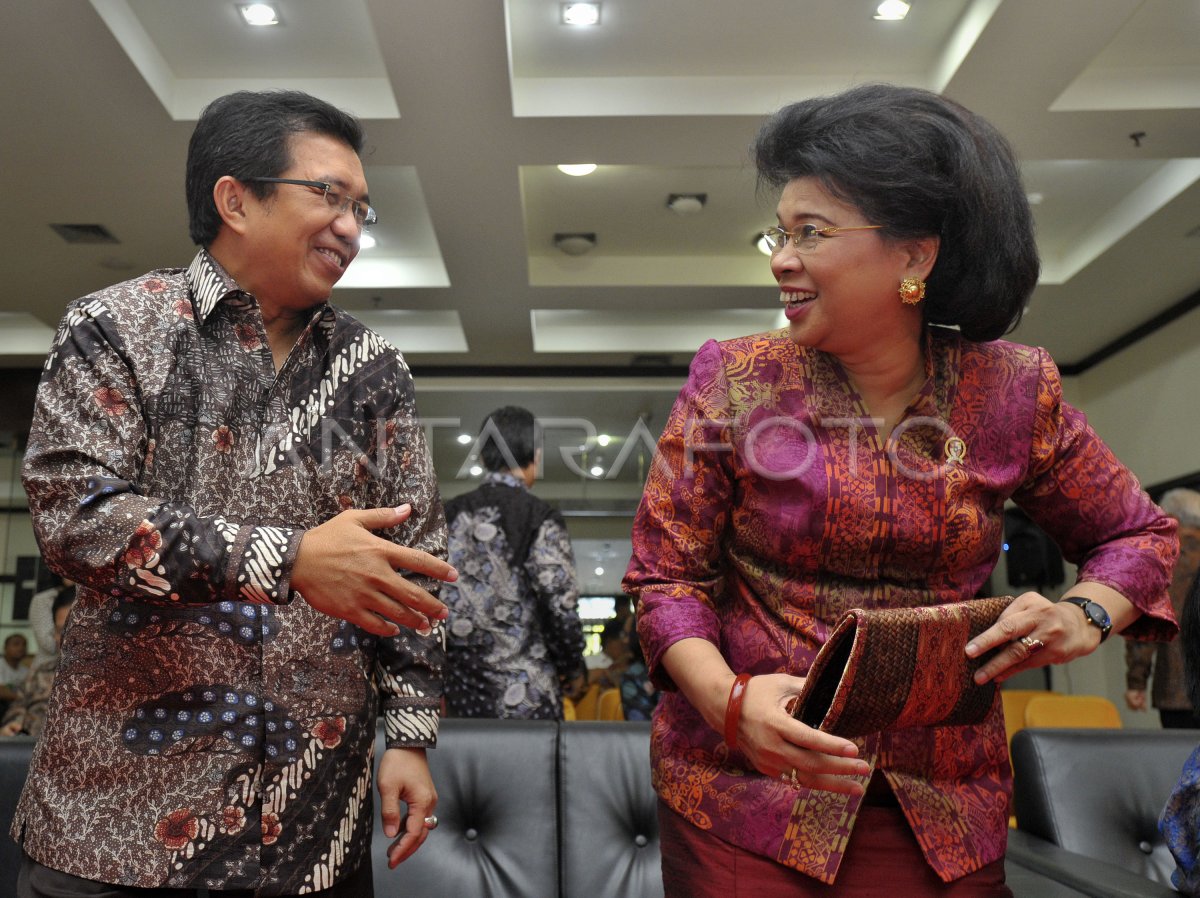 KERJASAMA LITERASI KEUANGAN OJK | ANTARA Foto