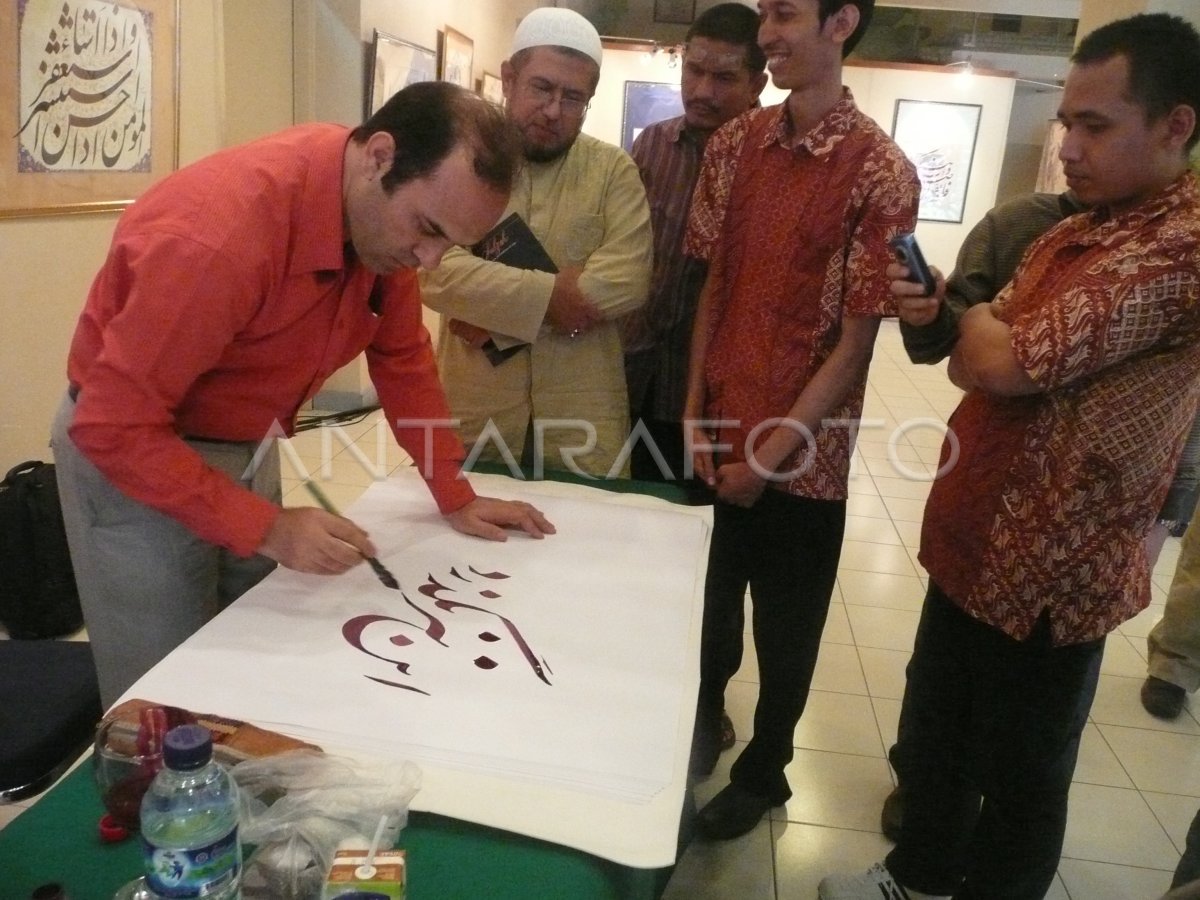 SENI KALIGRAFI IRAN | ANTARA Foto