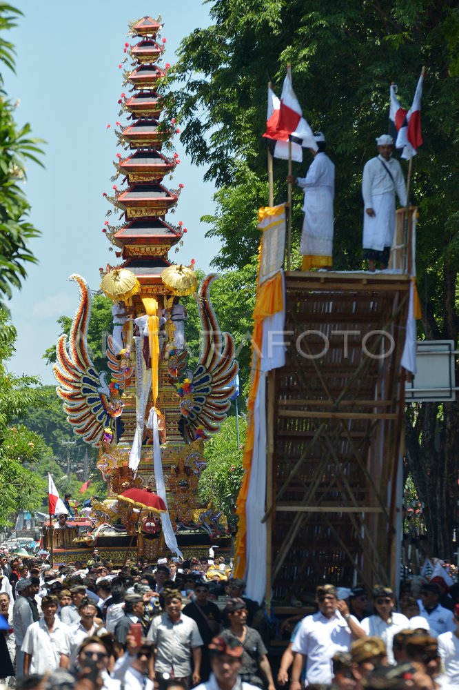 UPACARA NGABEN KERAJAAN DENPASAR | ANTARA Foto