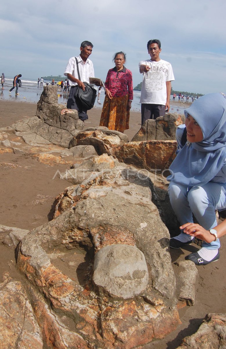 WISATA BATU MALIN KUNDANG | ANTARA Foto