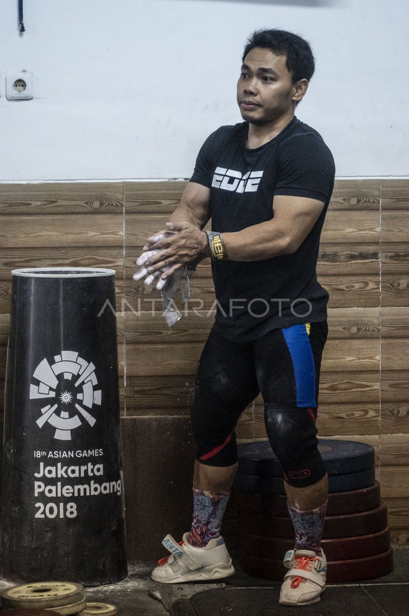 Pelatnas angkat berat jelang Olimpiade Paris 2024 | ANTARA Foto