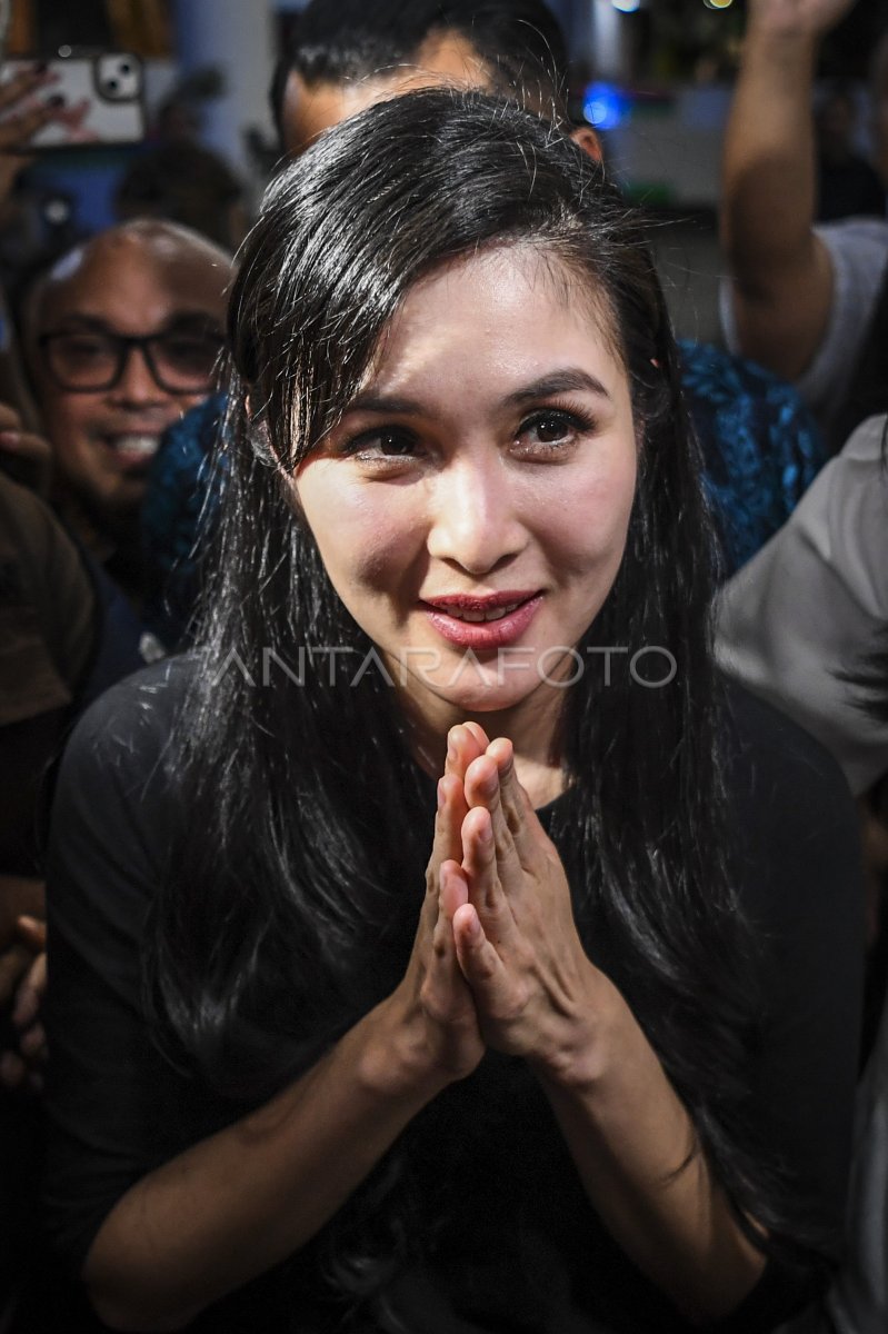 Pemeriksaan Sandra Dewi di Kejagung | ANTARA Foto Pemeriksaan Sandra Dewi di Kejagung | ANTARA Foto