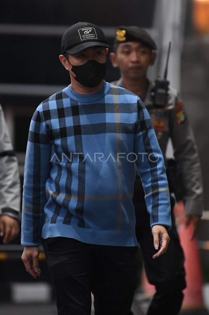 KPK OTT Pj Wali Kota Pekanbaru | ANTARA Foto