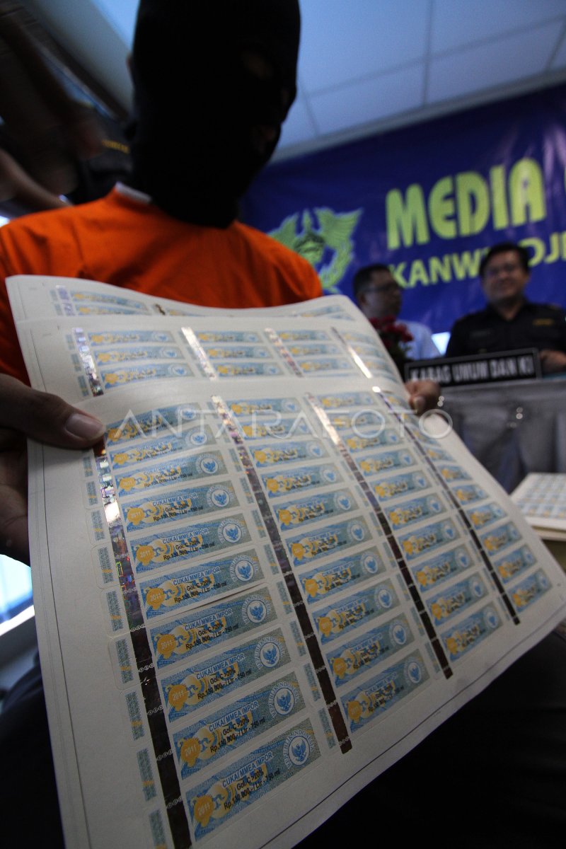 PITA CUKAI PALSU | ANTARA Foto