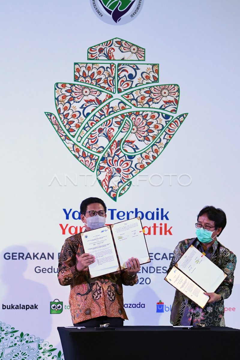 PERINGATAN HARI BATIK NASIONAL | ANTARA Foto PERINGATAN HARI BATIK NASIONAL | ANTARA Foto