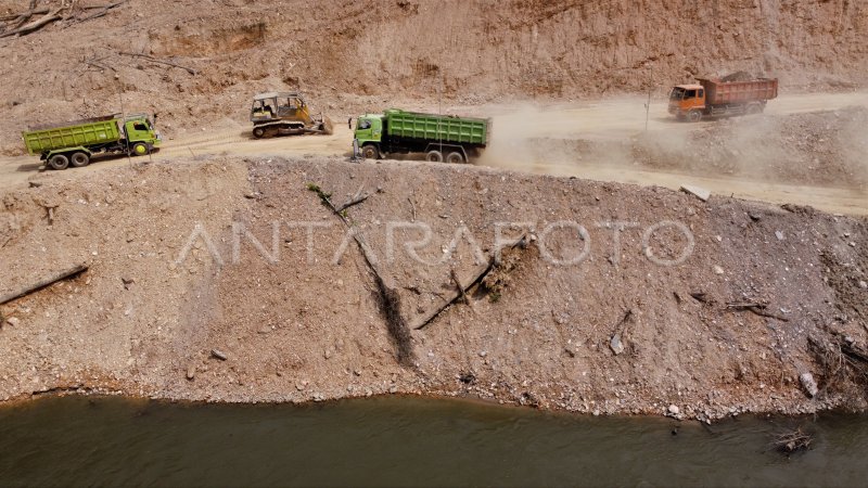 PEMBANGUNAN BENDUNGAN AMERORO DI KONAWE | ANTARA Foto PEMBANGUNAN BENDUNGAN AMERORO DI KONAWE | ANTARA Foto