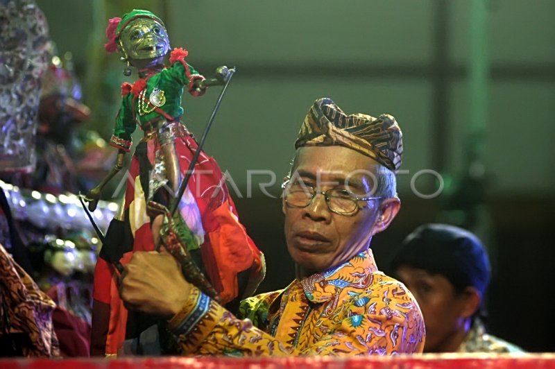 Wayang Cepak Antara Foto