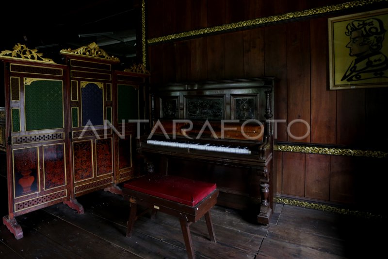 MENGENAL ADAT ISTIADAT PALEMBANG DARI RUMAH LIMAS #N# | ANTARA Foto MENGENAL ADAT ISTIADAT PALEMBANG DARI RUMAH LIMAS #N# | ANTARA Foto