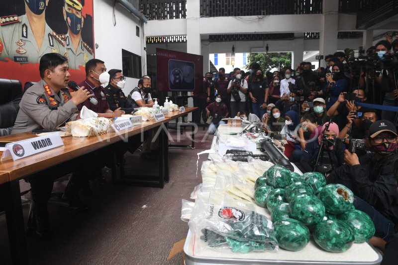 Pengungkapan Jaringan Narkoba Internasional Antara Foto