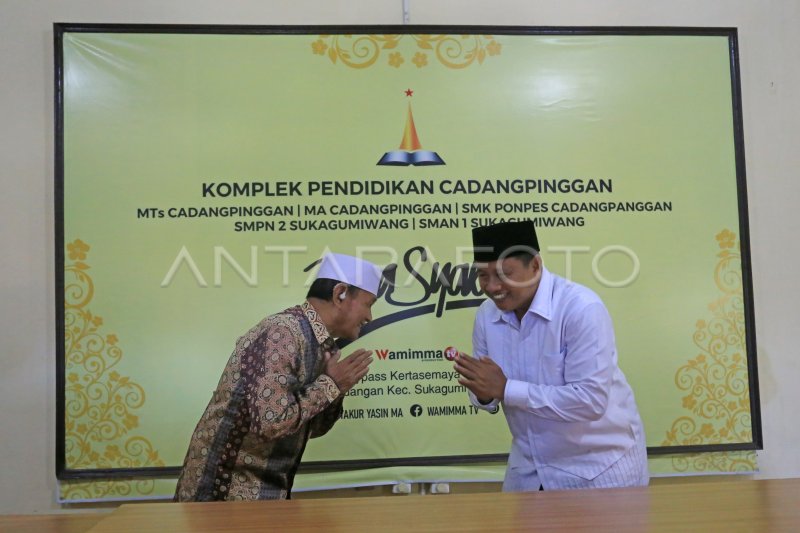 SAFARI RAMADHAN WAGUB JABAR | ANTARA Foto SAFARI RAMADHAN WAGUB JABAR | ANTARA Foto