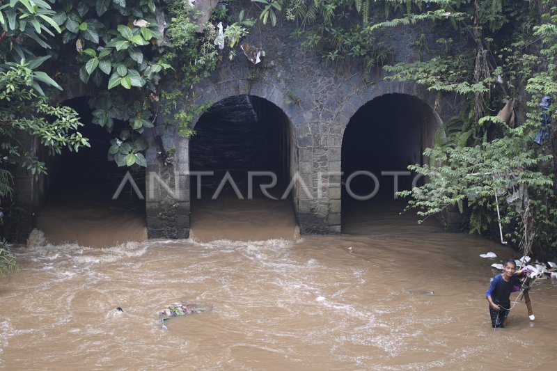 CAGAR BUDAYA DI JAKARTA TERBENGKALAI | ANTARA Foto