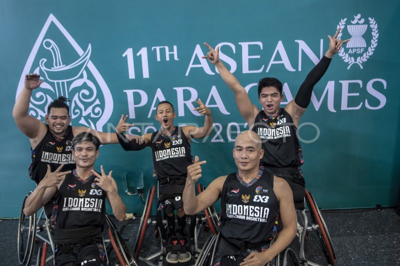 TIM BASKET KURSI RODA 3X3 INDONESIA RAIH PERUNGGU APG 2022 | ANTARA Foto