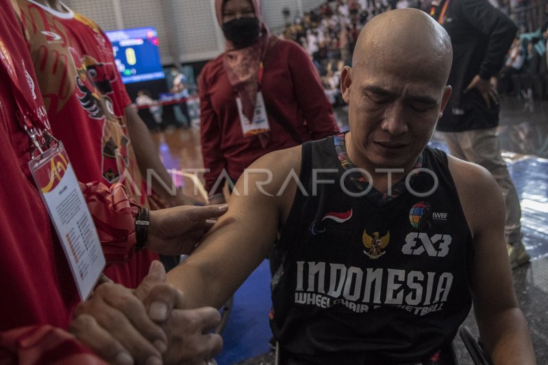 TIM BASKET KURSI RODA 3X3 INDONESIA RAIH PERUNGGU APG 2022 | ANTARA Foto