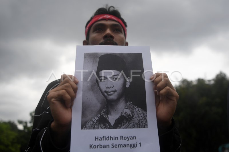 Aksi Kamisan Peringati Tragedi Semanggi I Antara Foto