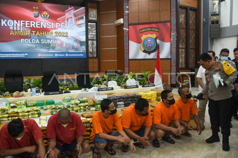 RILIS AKHIR TAHUN DI POLDA SUMUT | ANTARA Foto RILIS AKHIR TAHUN DI POLDA SUMUT | ANTARA Foto