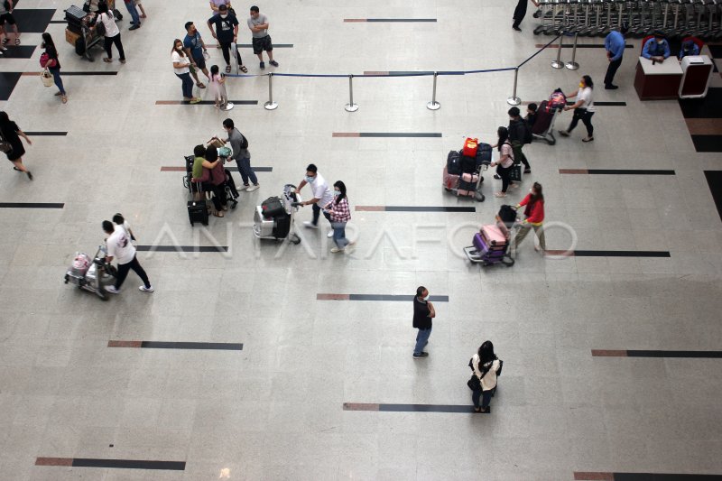 ARUS PENUMPANG LIBUR IMLEK DI BANDARA KUALANAMU | ANTARA Foto ARUS PENUMPANG LIBUR IMLEK DI BANDARA KUALANAMU | ANTARA Foto
