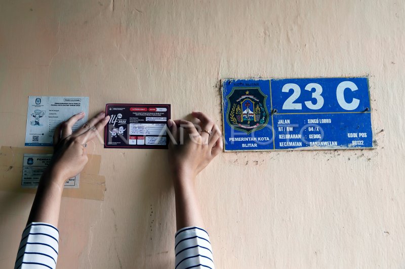 PENCOCOKAN DATA PEMILIH PEMILU 2024 | ANTARA Foto PENCOCOKAN DATA PEMILIH PEMILU 2024 | ANTARA Foto