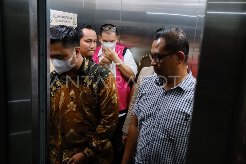 TERSANGKA KORUPSI PEMBANGUNAN BP2TD MEMPAWAH | ANTARA Foto TERSANGKA KORUPSI PEMBANGUNAN BP2TD MEMPAWAH | ANTARA Foto