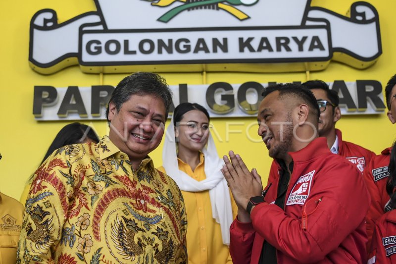 PARTAI GOLKAR TERIMA KUNJUNGAN PARTAI SOLIDARITAS INDONESIA | ANTARA Foto PARTAI GOLKAR TERIMA KUNJUNGAN PARTAI SOLIDARITAS INDONESIA | ANTARA Foto