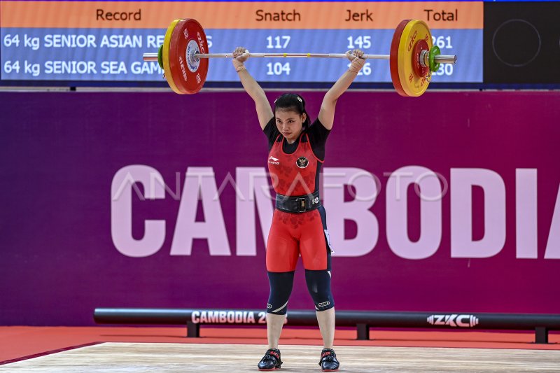 Lifter Tsabitha Alfiah raih emas SEA Games 2023 | ANTARA Foto Lifter Tsabitha Alfiah raih emas SEA Games 2023 | ANTARA Foto