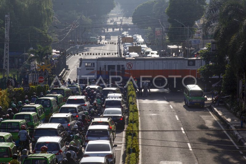 RENCANA MODA TRANSPORTASI TREM DI KOTA BOGOR | ANTARA Foto RENCANA MODA TRANSPORTASI TREM DI KOTA BOGOR | ANTARA Foto