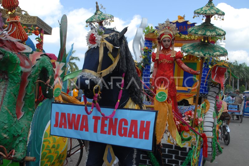 KARNAVAL BUDAYA | ANTARA Foto
