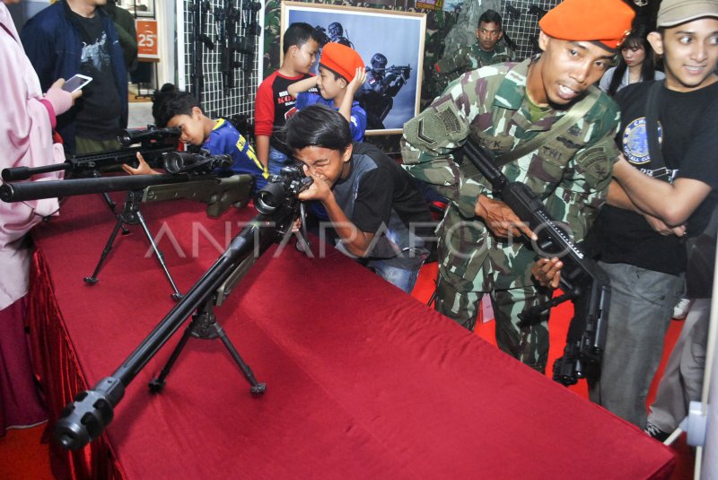 PAMERAN ALUTSISTA TNI | ANTARA Foto