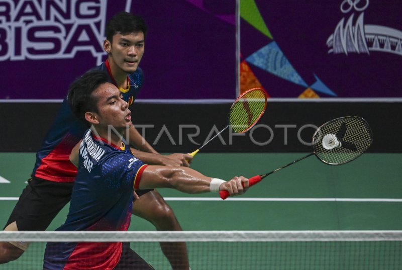 BULU TANGKIS GANDA PUTRA JAWA BARAT RAIH MEDALI EMAS | ANTARA Foto