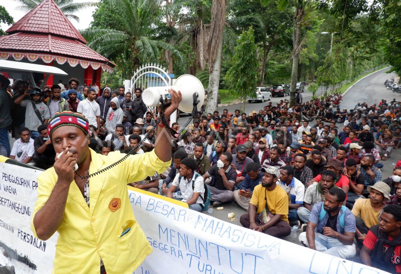 Unjuk rasa mahasiswa Uncen di Papua | ANTARA Foto