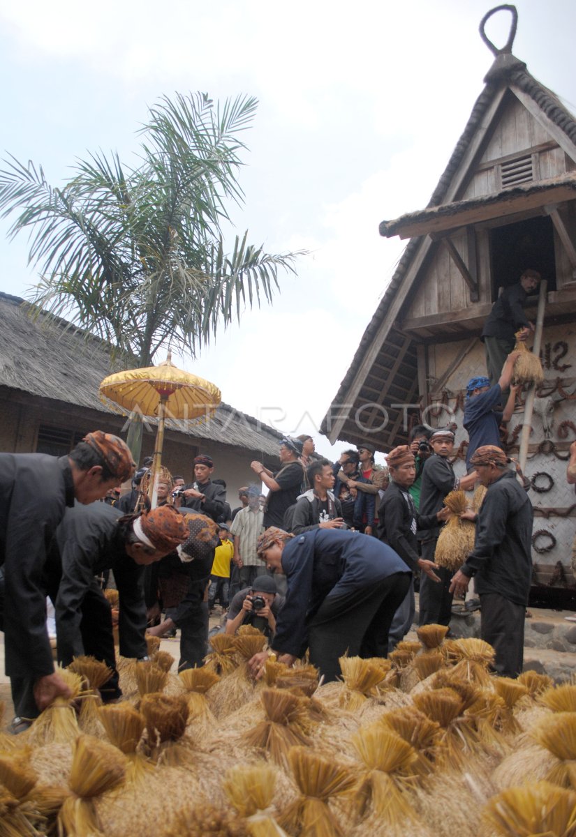 SHAVING | ANTARA Foto