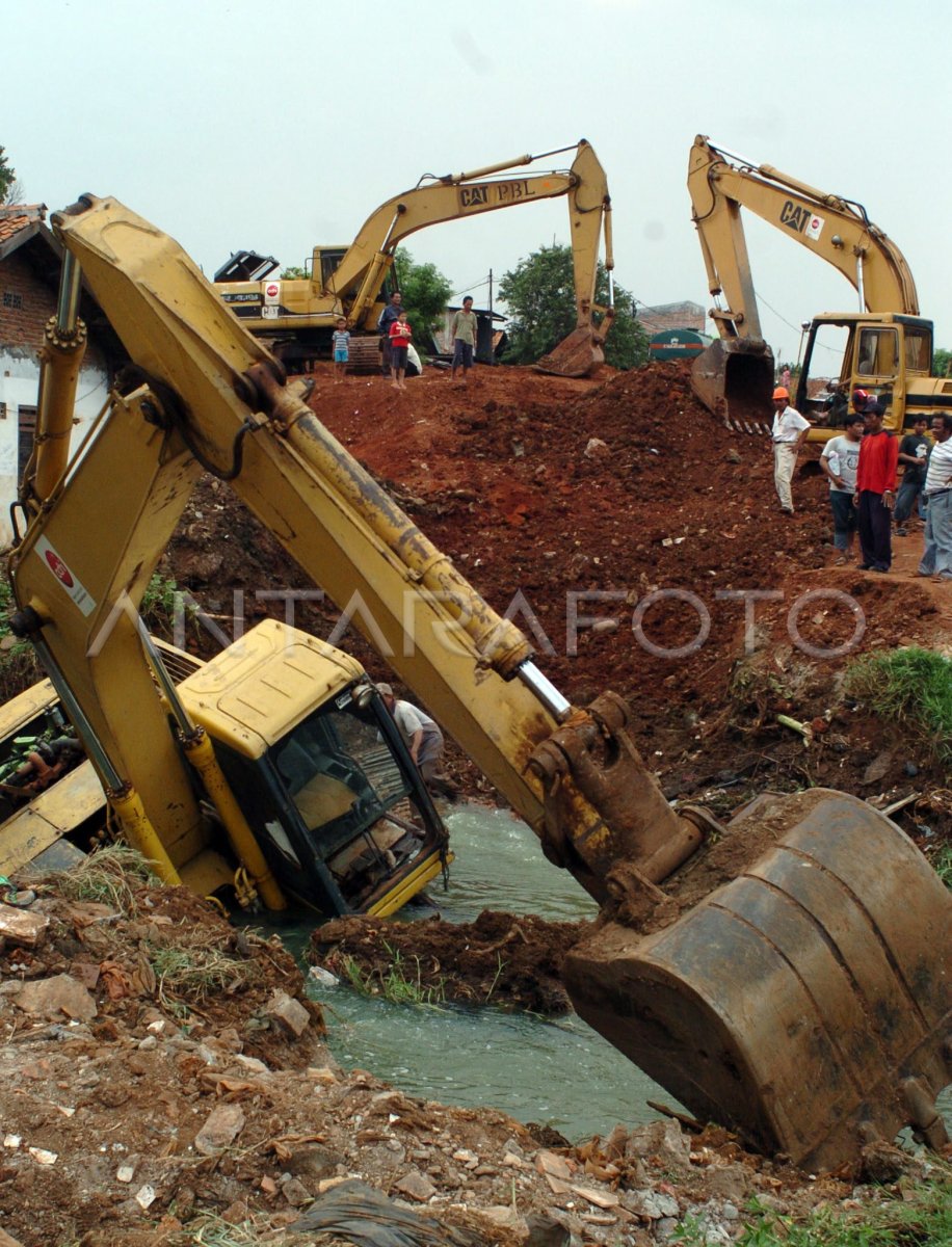 PROYEK BKT | ANTARA Foto