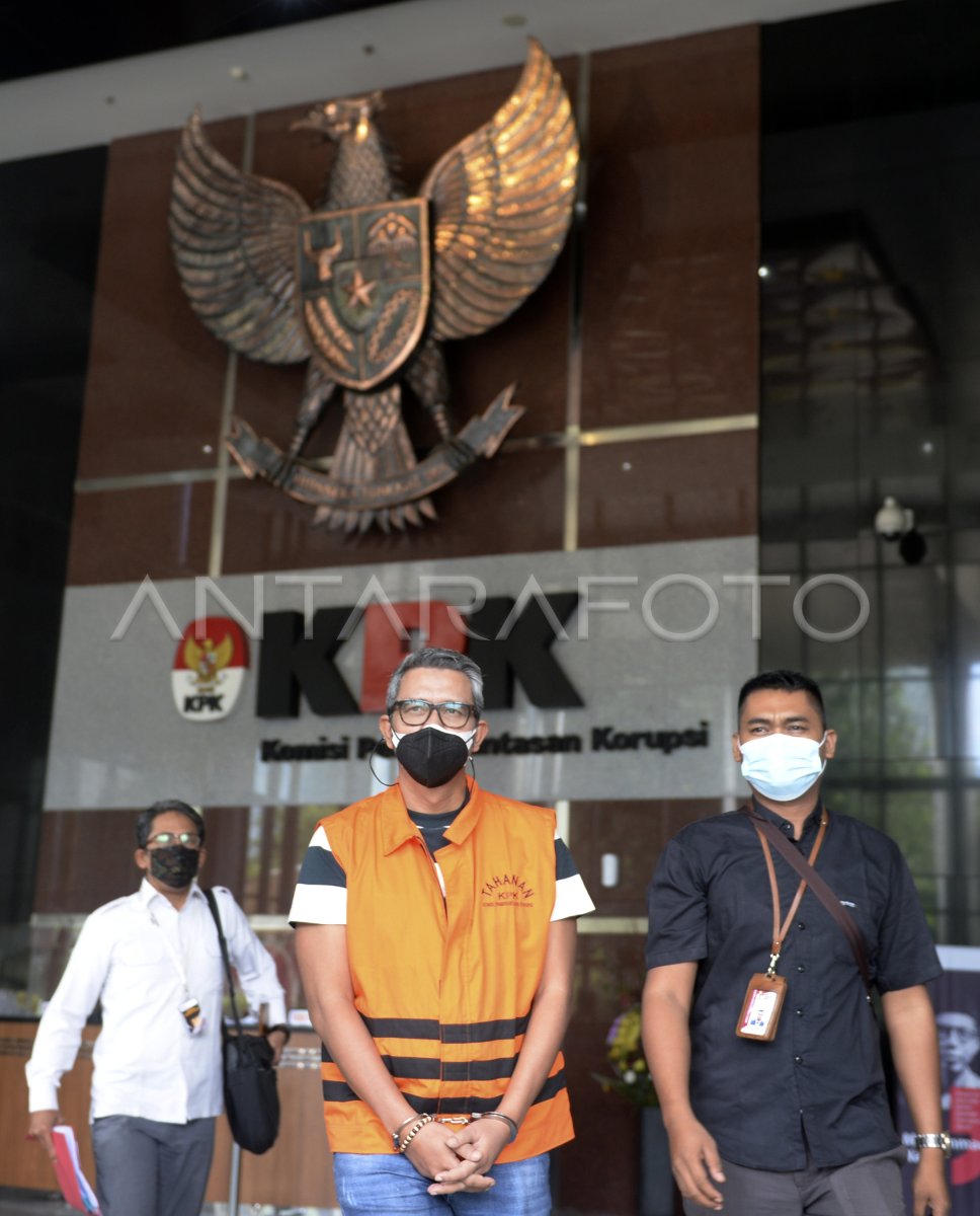 PEMERIKSAAN LANJUTAN APRI SUJADI | ANTARA Foto PEMERIKSAAN LANJUTAN APRI SUJADI | ANTARA Foto